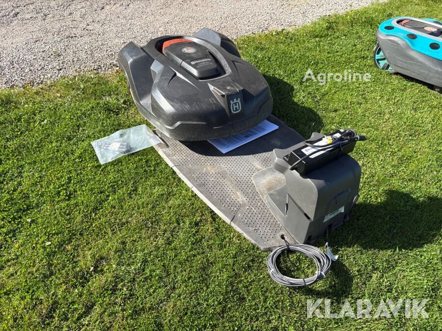 Prodaje se Husqvarna Automower 420 kosilicu za travu na aukciji