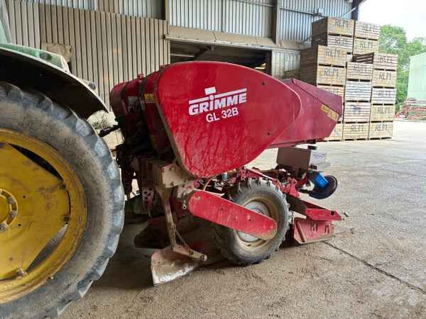 Grimme GL 32 B sejalica za krompir