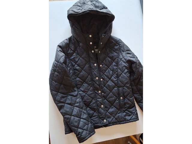 Benetton tanja crna jakna 10-11godina