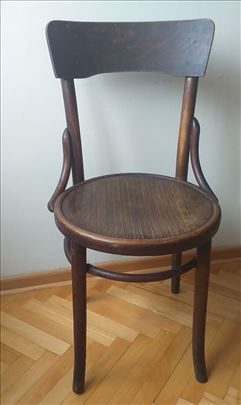 Thonet stolica