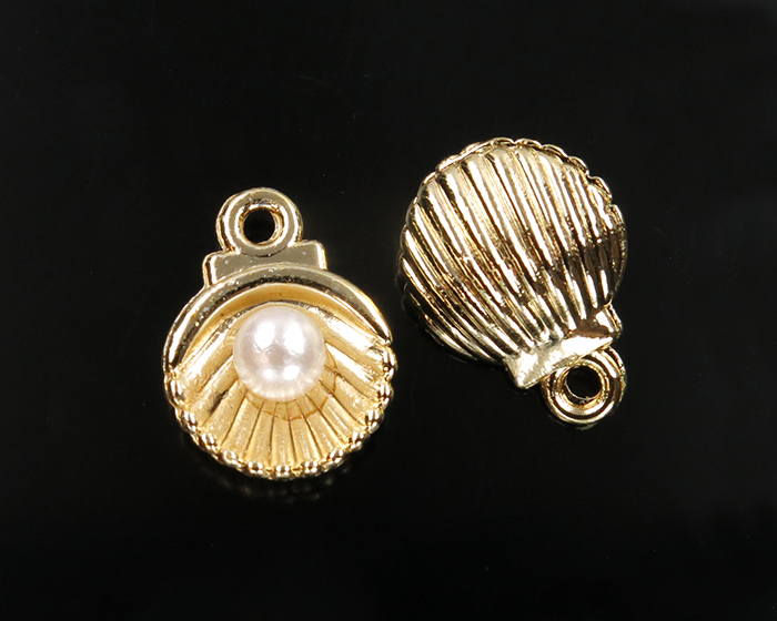 FAN07-Privezak 011(G) Gold Color – Školjka sa biserom (kom)