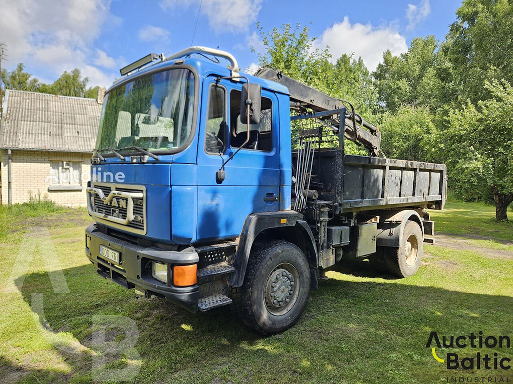 Prodaje se MAN 18.232 kiper na aukciji