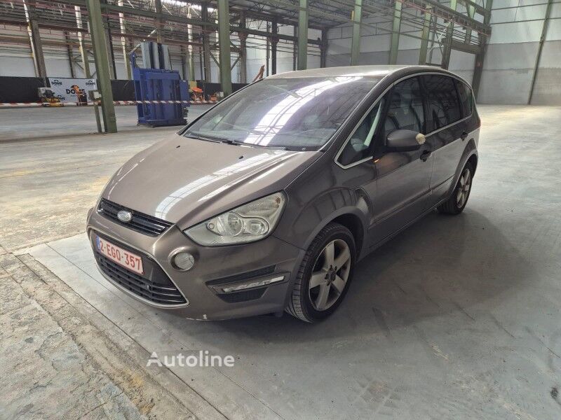 Prodaje se Ford S-Max kiper na aukciji