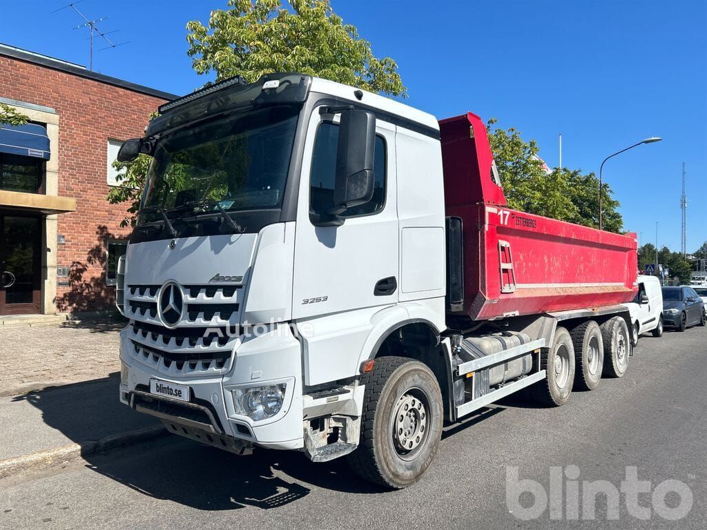 Prodaje se Mercedes-Benz AROCS 3253 kiper na aukciji