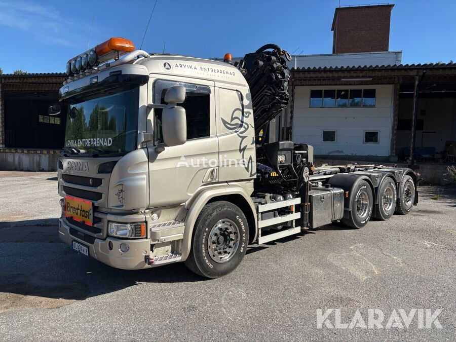 Prodaje se Scania P410 kamion s ravnom platformom na aukciji