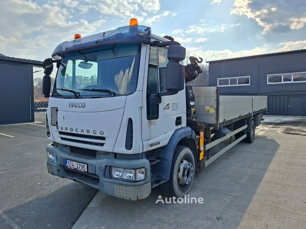 Prodaje se IVECO EUROCARGO 160E22 + HR kamion s ravnom platformom na aukciji
