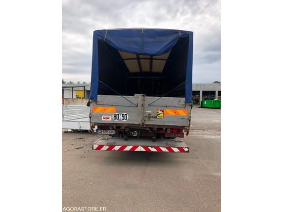 Prodaje se Renault CAMION BACHE kamion s ceradom na aukciji
