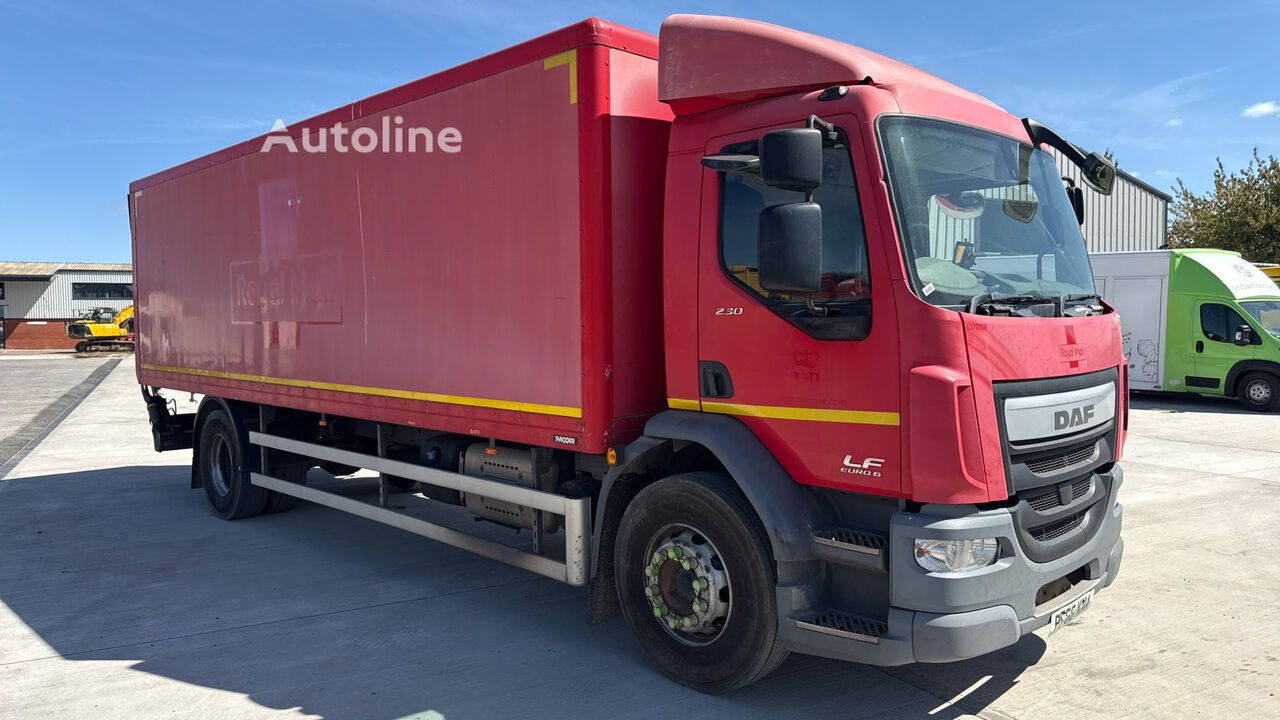 Prodaje se DAF LF 253.0 kamion s ceradom na aukciji