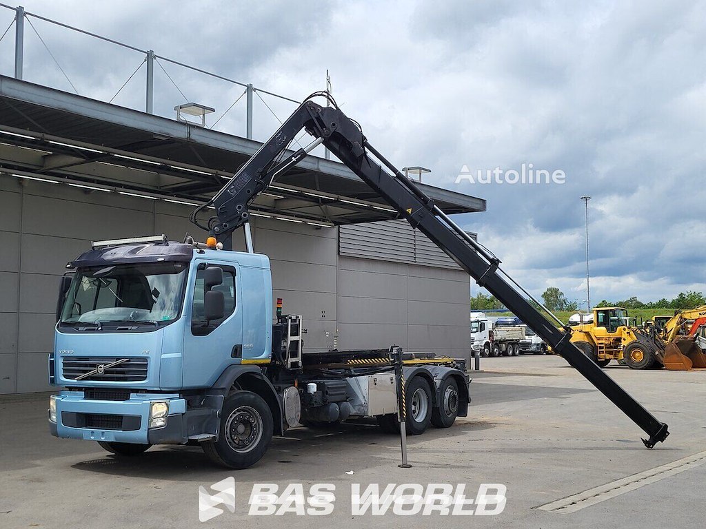 Prodaje se Volvo FE 320 kamion sa kukom za podizanje tereta na aukciji