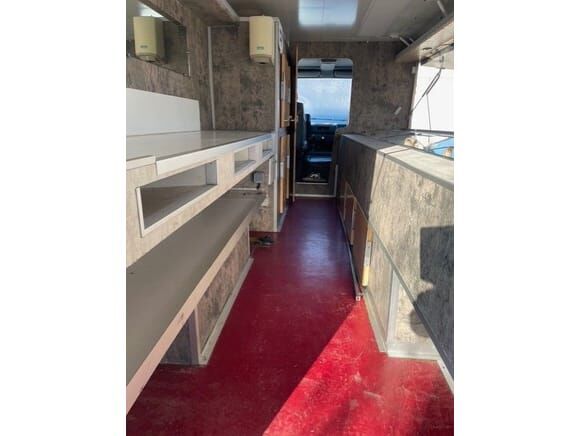 Prodaje se Renault MASTER kamion sandučar na aukciji