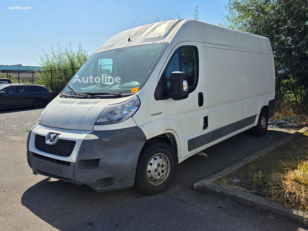Prodaje se Peugeot Boxer minibus furgon na aukciji