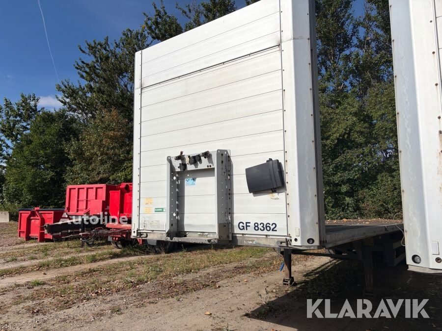 Prodaje se Schmitz Cargobull S01 poluprikolicu platformu na aukciji