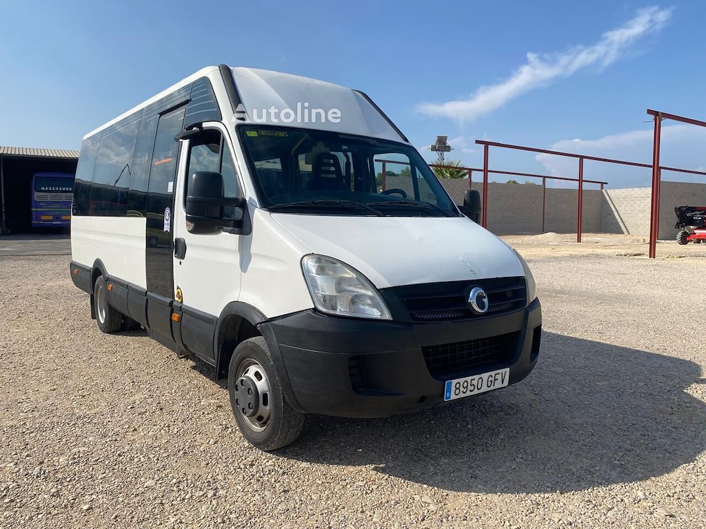 IVECO A50C18 turistički autobus