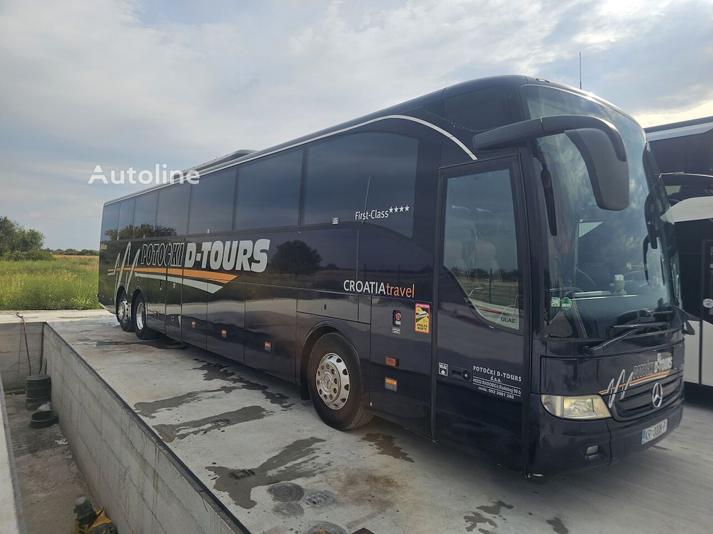 Mercedes-Benz Tourismo 17RHD-L turistički autobus