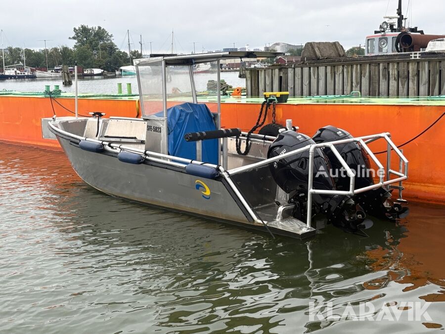 Prodaje se Trident SFF-5823 čamac na aukciji