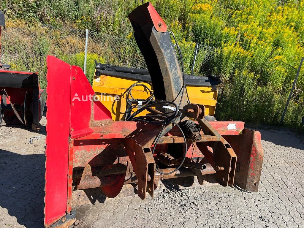 Prodaje se Sisu S-220 - 2 Trinn Snøfres montirani čistač snega na aukciji