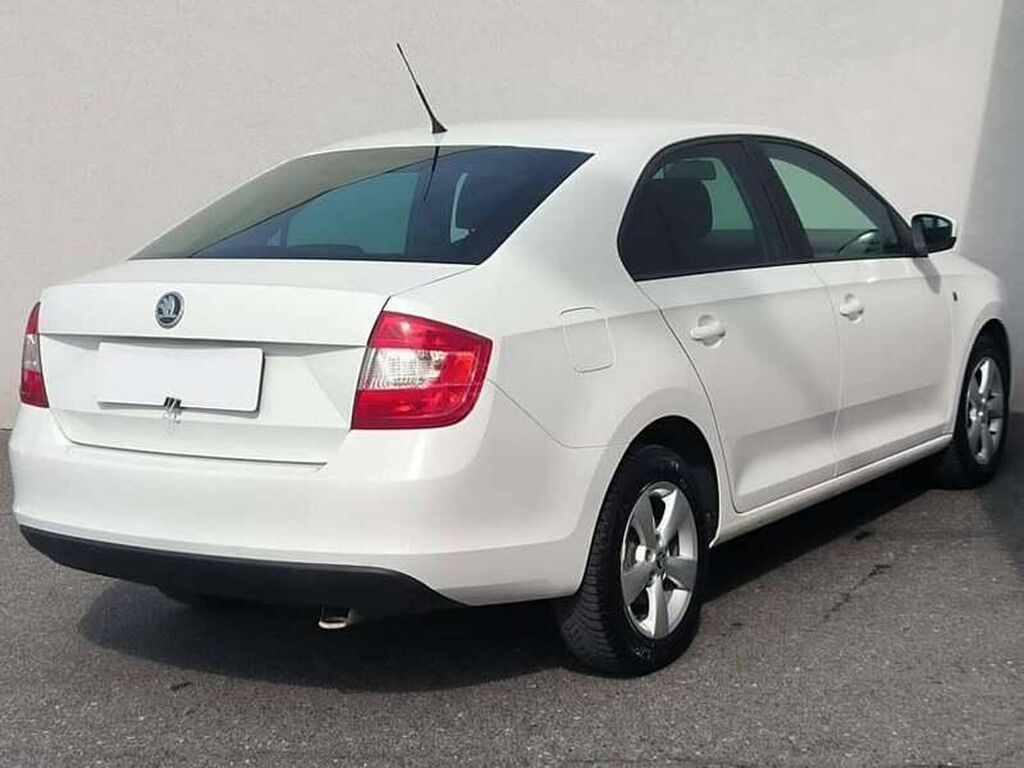 ŠKODA RAPID 1.6TDI - KOMPLETAN AUTO U DELOVIMA | Kompletan auto u