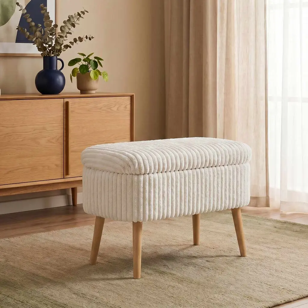 Atelier del Sofa Tabure, Beli