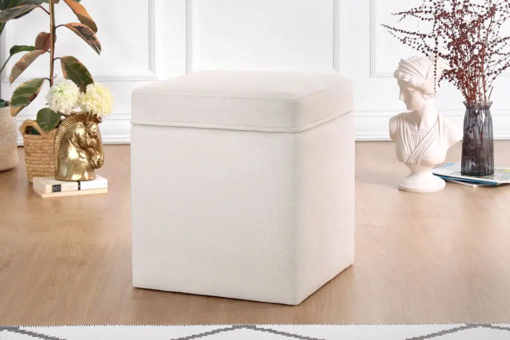 Atelier del Sofa Tabure, Beli