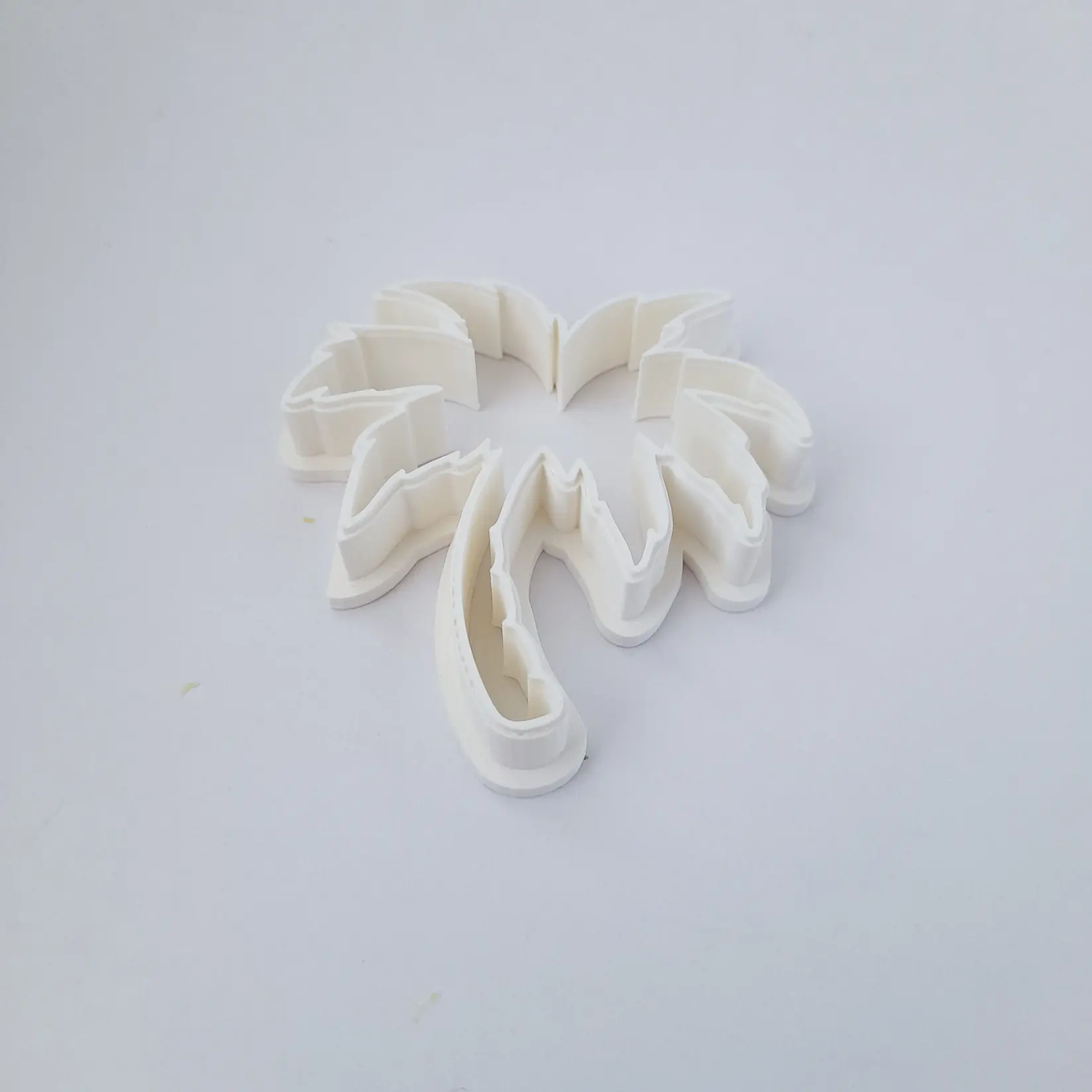 KREATIVNI SLATKIŠI Modla za kolače i ukrase Palma, 5 cm, Bela