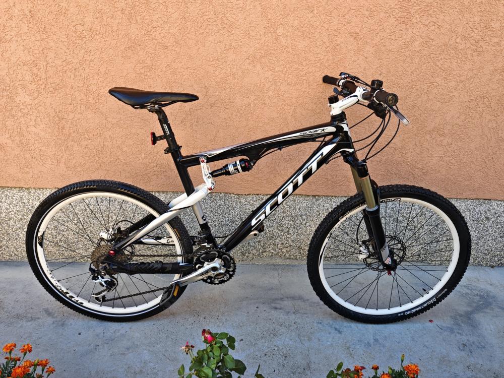 SCOTT Spark 3x10 Full suspenzija Disk hidraulika