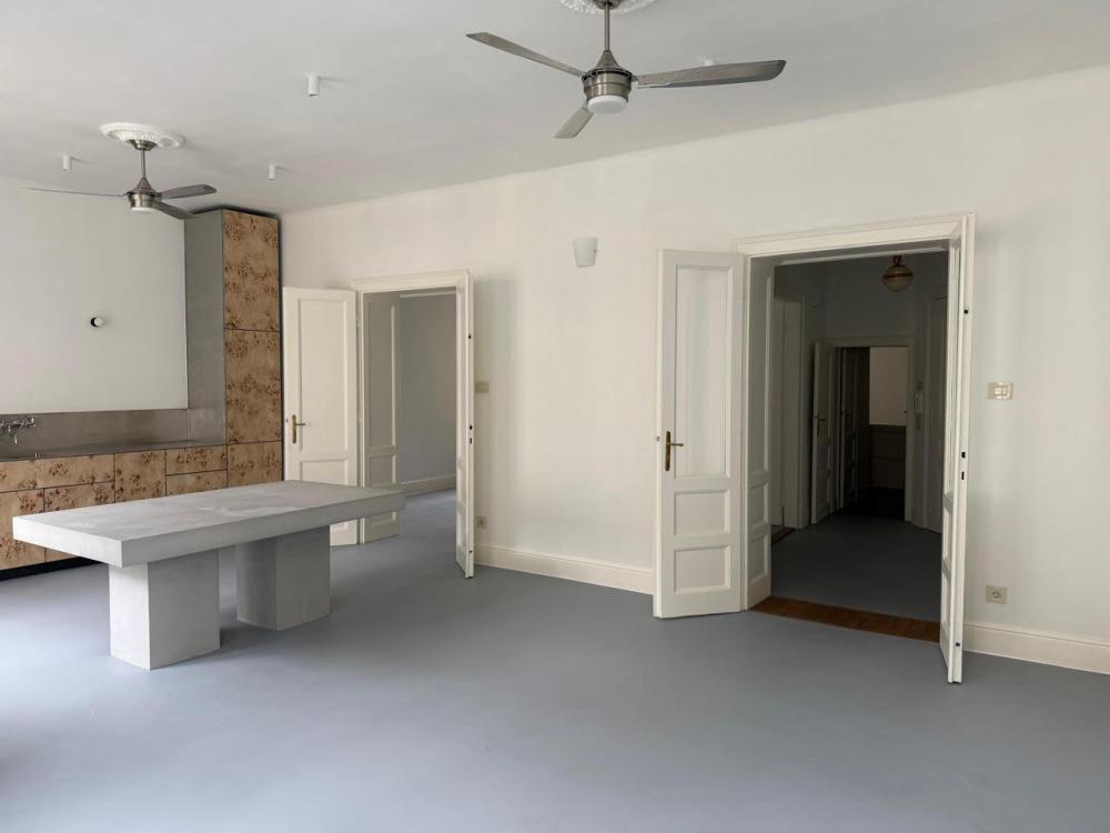 Salonac 95m2 kod Hotela Bristol | Stan ili poslovni prostor ID#2874
1.600 €