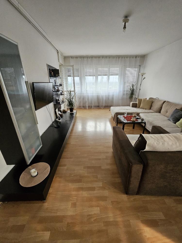 Blok 45, 89m2, 3.0, 12./13, cg, lift ID#1991
299.000 €