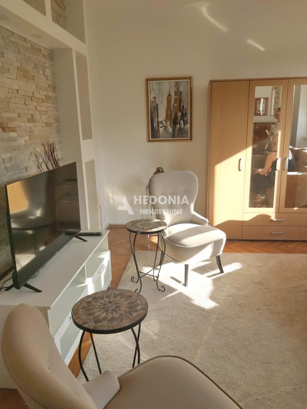 Vukov spomenik, Vojvode Brane, 2.0, renoviran ID#10622
215.000 €