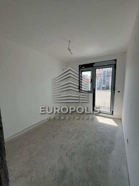 Odličan 4.0, novogradnja, sa dve terase ID#9943
187.500 €