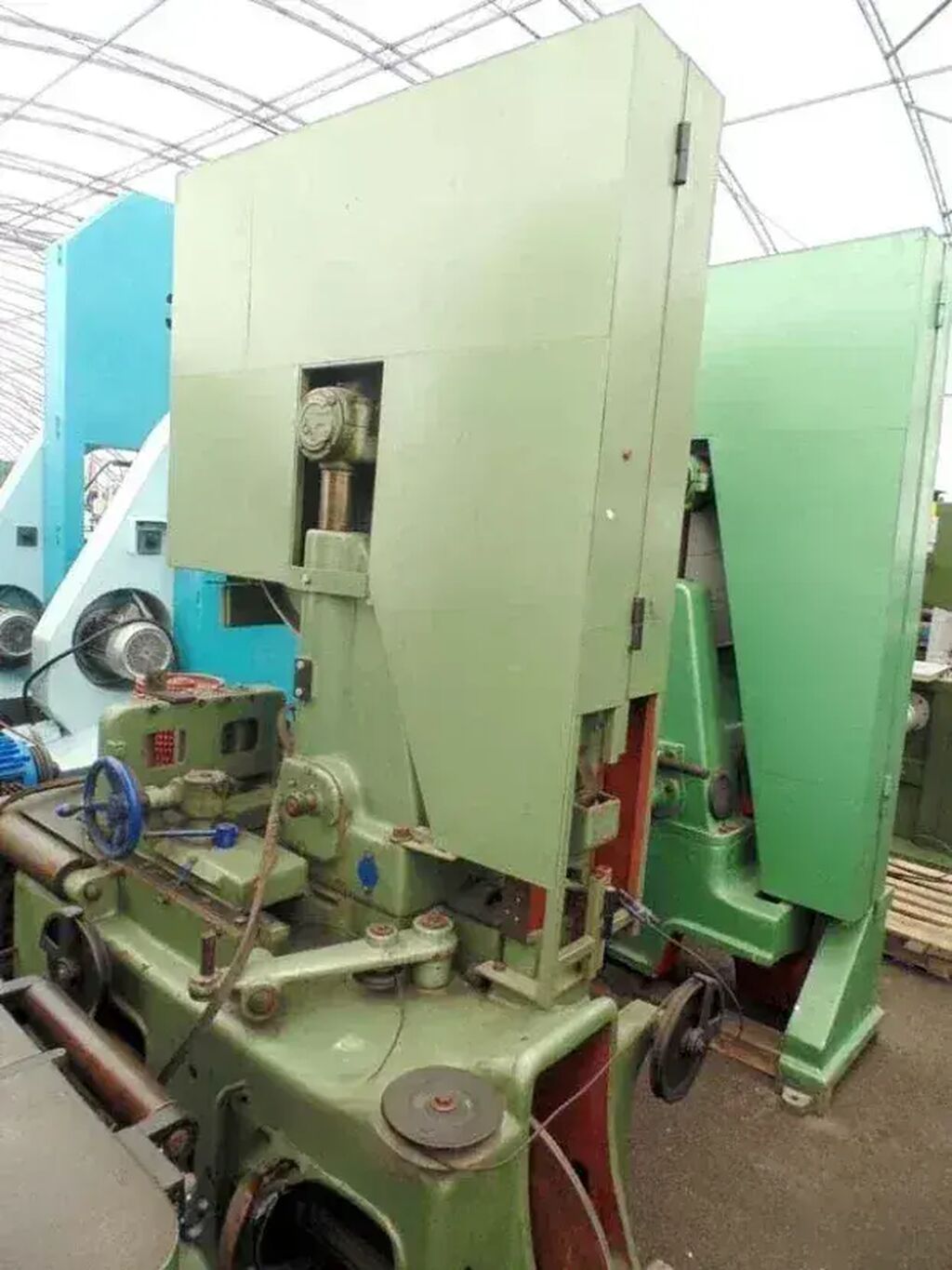 Brenta 993. Prečnik točka 1000 mm. Širina točka 100 mm. Snaga motora