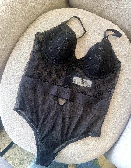 Guess body