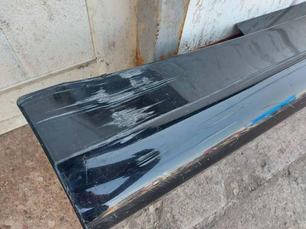 PRAG BOCNI ZA MERCEDES BENZ B 150, B 170, B 180 . OD 2006. DO 2008