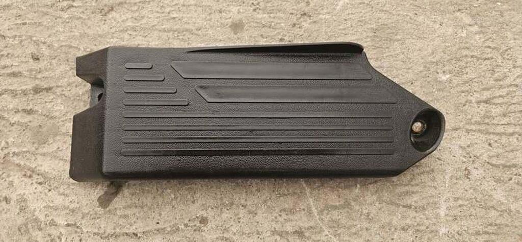 PLASTIKA PAPUCA ZA FIAT STILO ZA 2003. GOD
