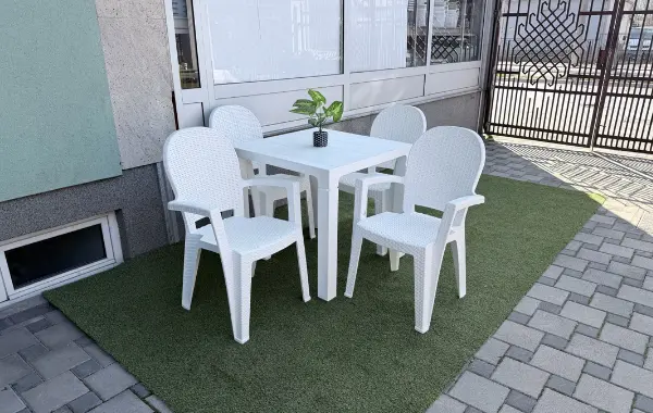 Bastenska garnitura AVALA - bela
