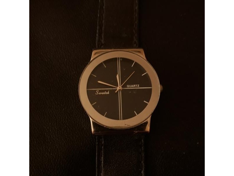 SWATCH Quartz – Elegantan ženski uniseks sat