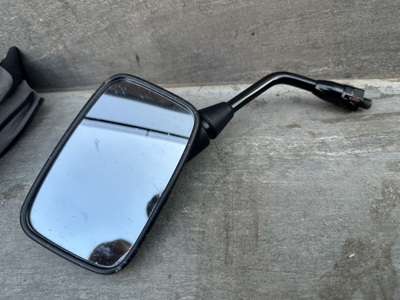 Retrovizor za motocikl