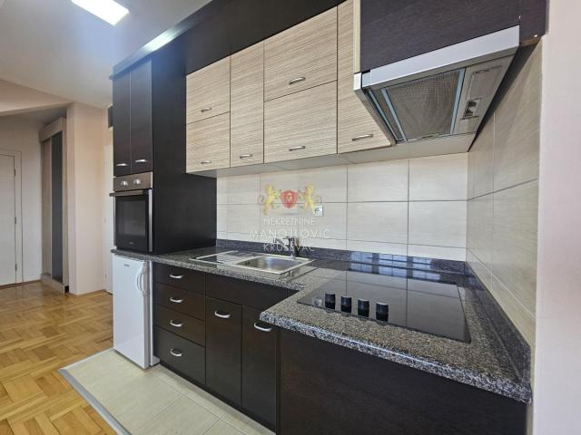 Jednosoban stan u Centru Kruševca, 31 m², 5/5 sprat