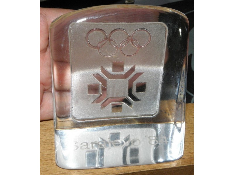 STAKLENA PLAKETA OLIMPIJADA SARAJEVO 84