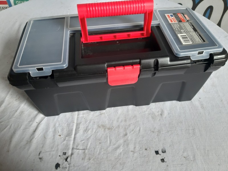 plasticna kutija za alat
