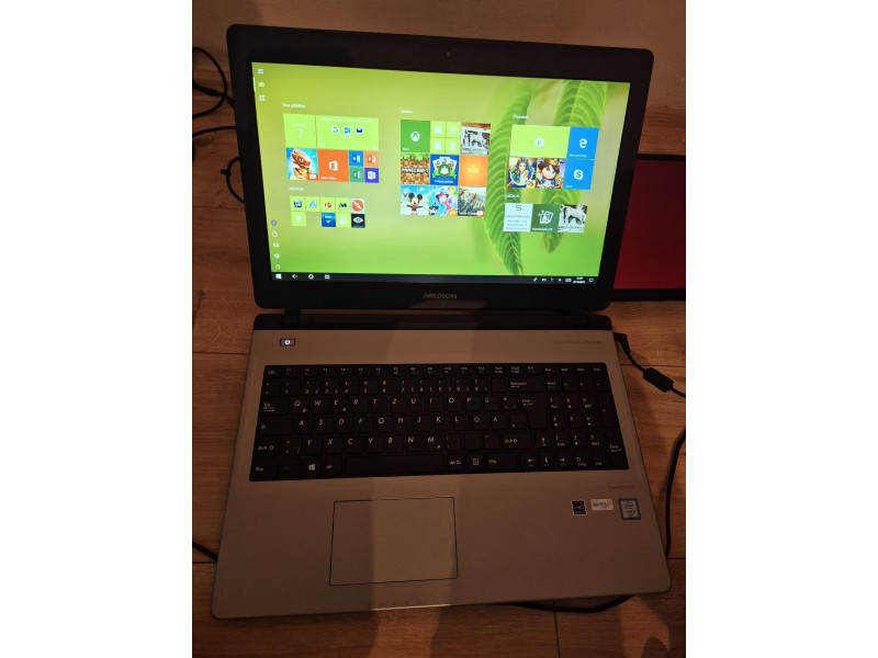 medion akoya e6432 i3