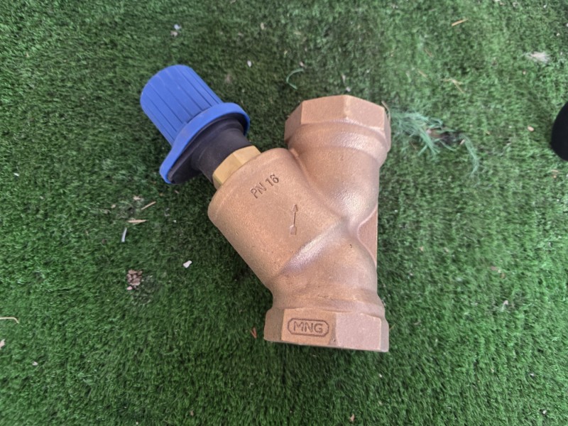 Kosi regulacioni ventil