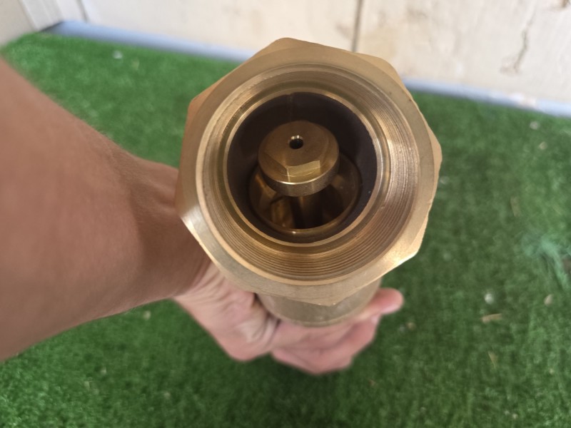 Kosi regulacioni ventil
