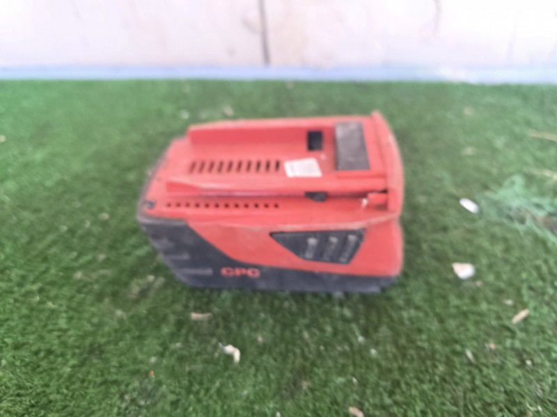 Hilti aku baterija
