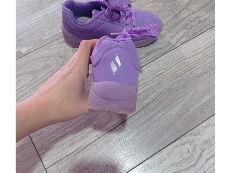 Patike za devojcice sketchers