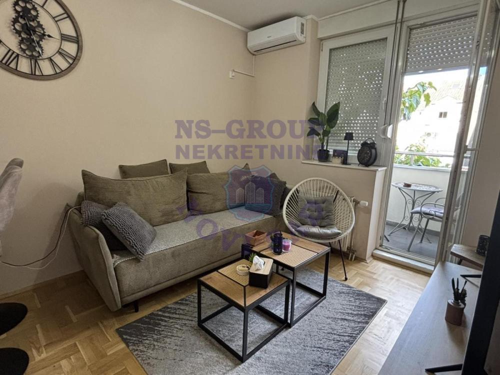 Trosoban stan na prodaju, 50m2, 185.660€