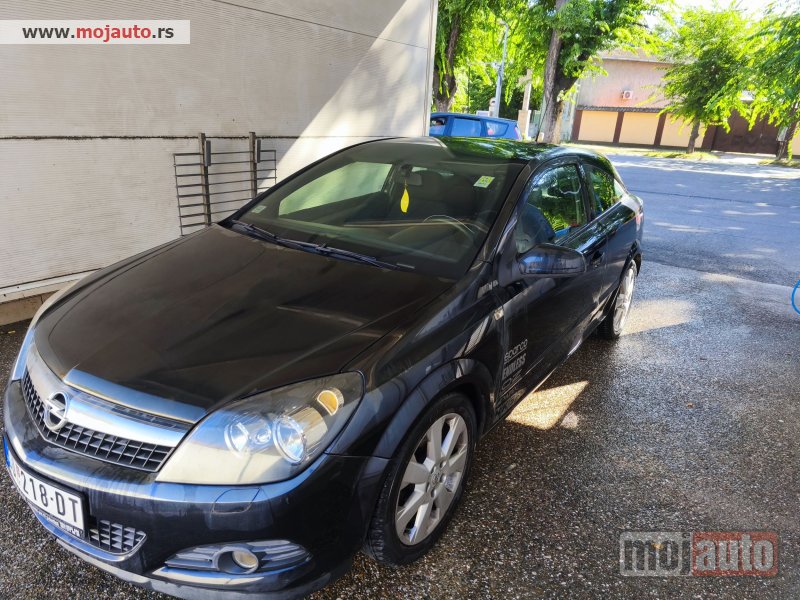 Opel Astra H GTC