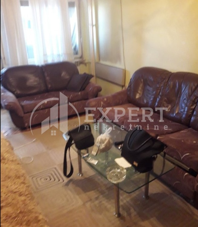 Trosoban stan, 89 m2, Centar, Trg 14. oktobra ID: i-09469