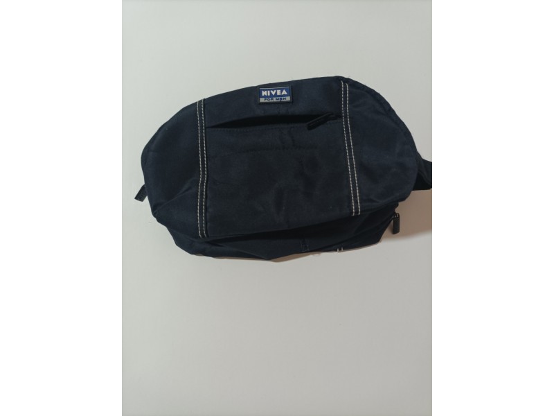 Nivea muški neseser