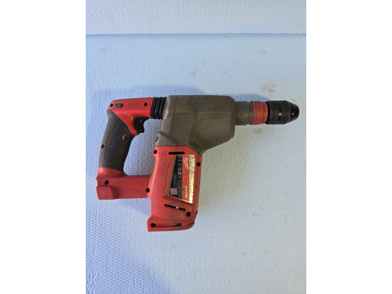 Milwaukee M18 CHX aku udarna busilica-cekic