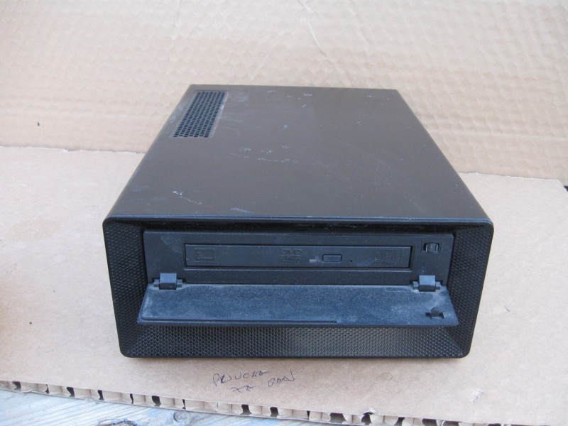 ANTEC kompjuter sa i7-3770 i 8GB memorije-citaj opis